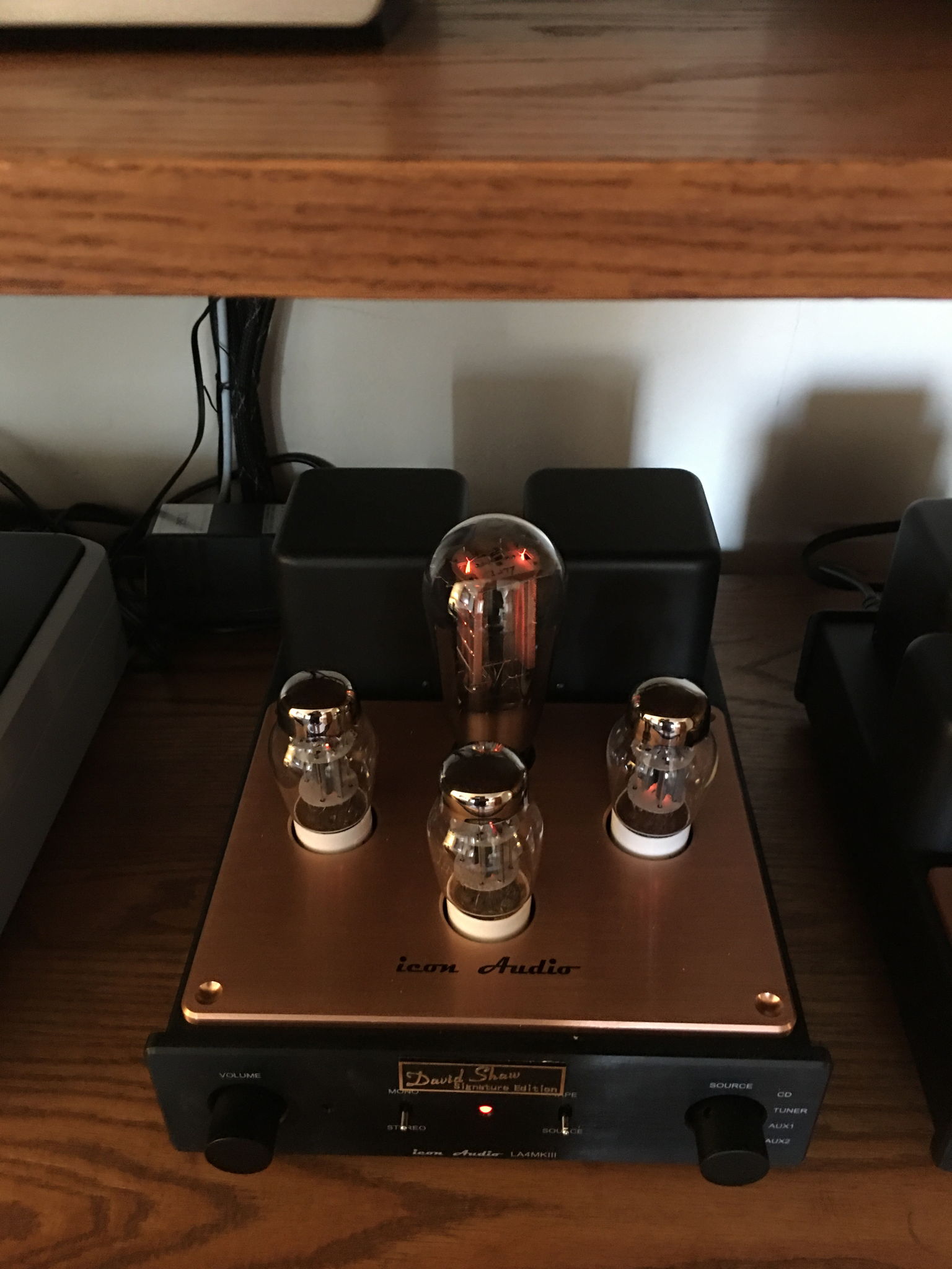 Icon Audio LA4 MKIII Signature Preamp (Abs... For Sale | Audiogon