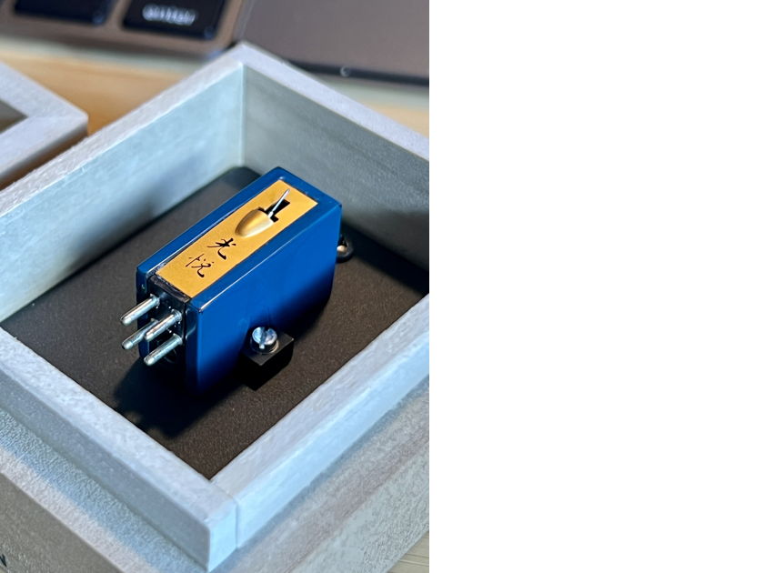 Koetsu Urushi Sky Blue - Authentic, Made i... For Sale | Audiogon