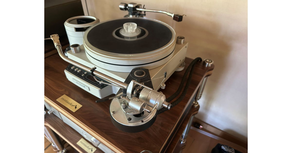 TechDAS Air Force 3 - ex demo - several to... For Sale | Audiogon
