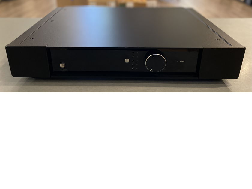 Rega Elex-R Integrated Amplifier For Sale | Audiogon