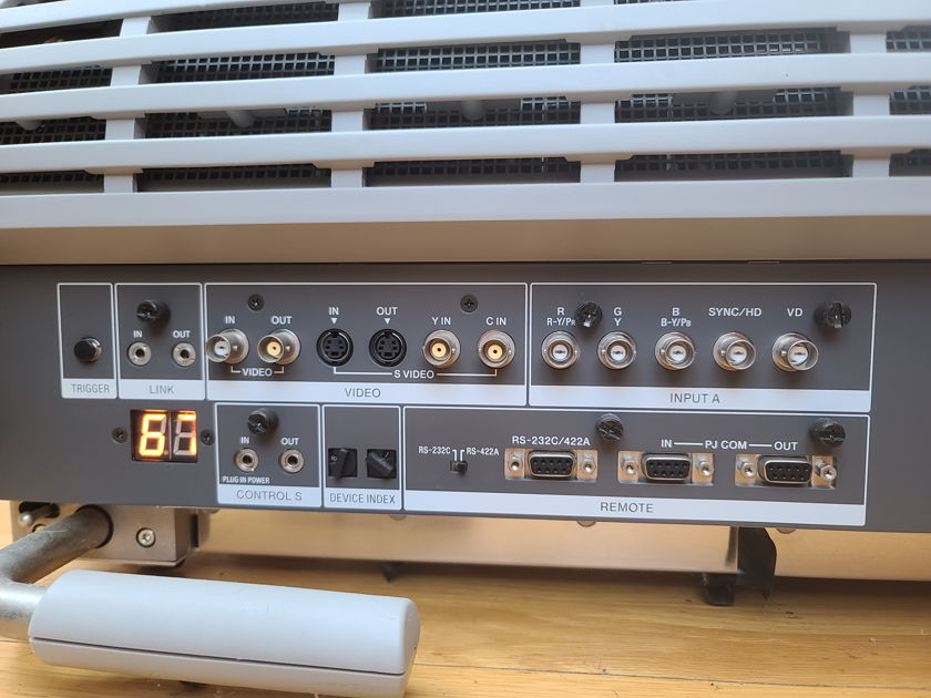 Sony VPH-G90U For Sale | Audiogon