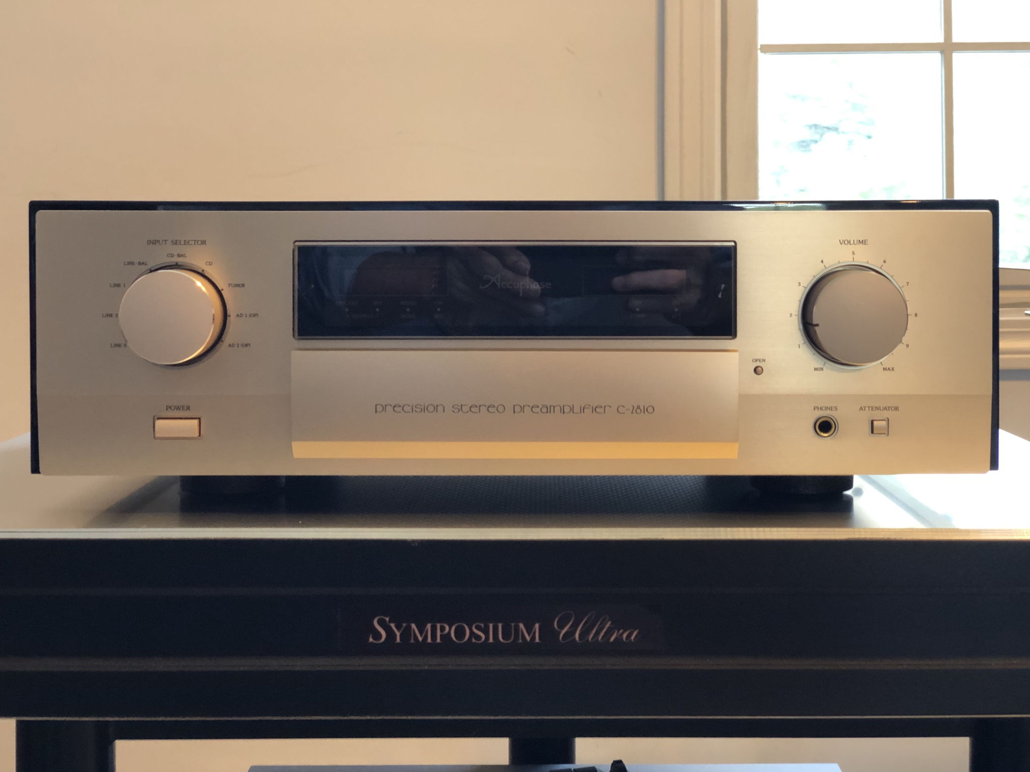 Accuphase Precision Preamplifier C-2810 For Sale | Audiogon