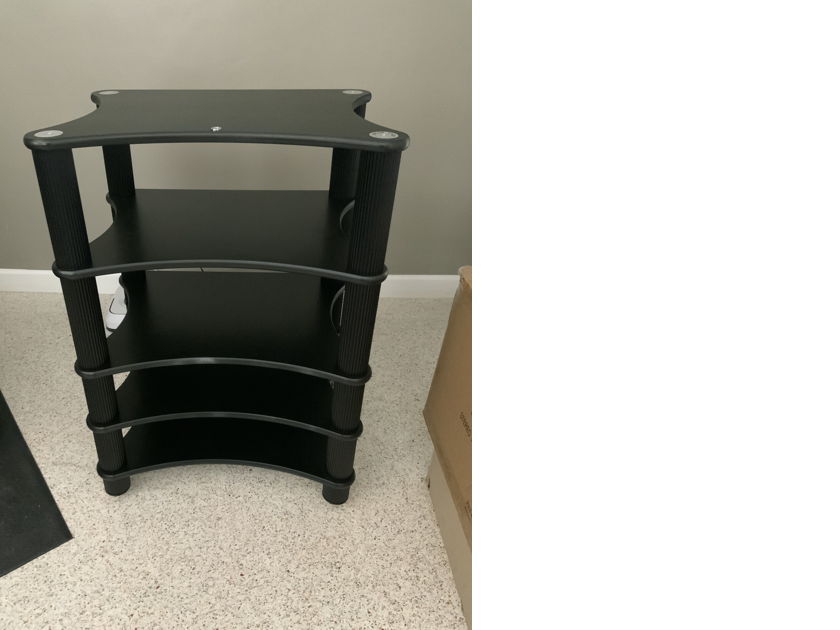 Solid Tech Radius 5 With extra pillars Save For Sale | Audiogon