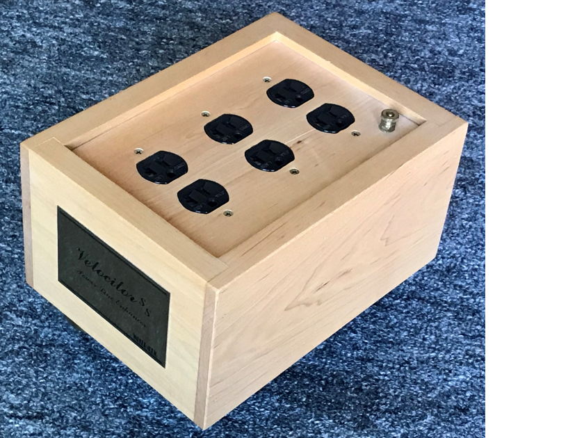 Walker Audio Velocitor Power Conditioner For Sale | Audiogon