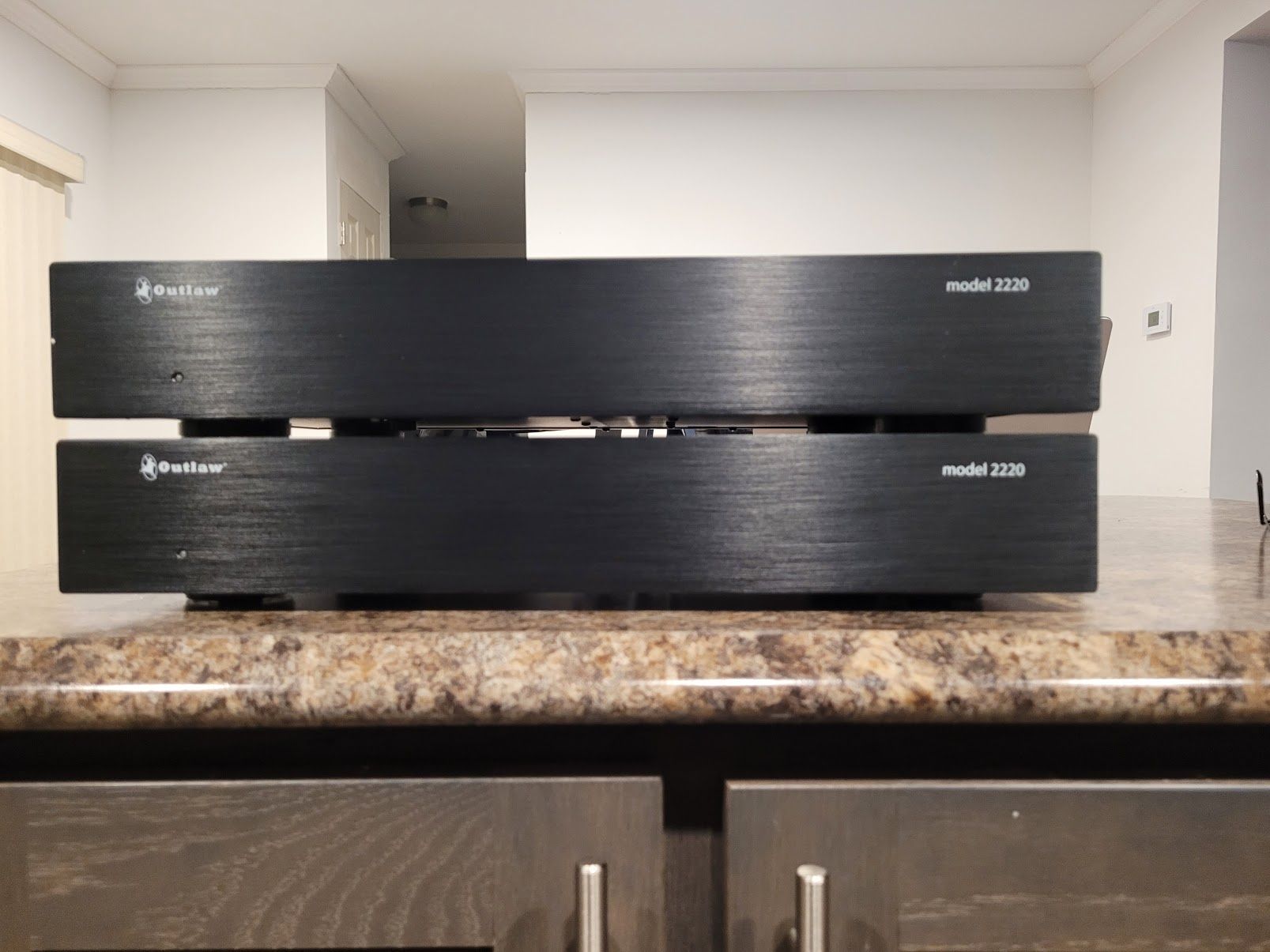 Outlaw Audio 2220 For Sale | Audiogon