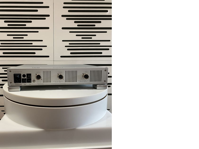 BOULDER 2110 PREAMPLIFIER WITH BOULDER 210... For Sale | Audiogon