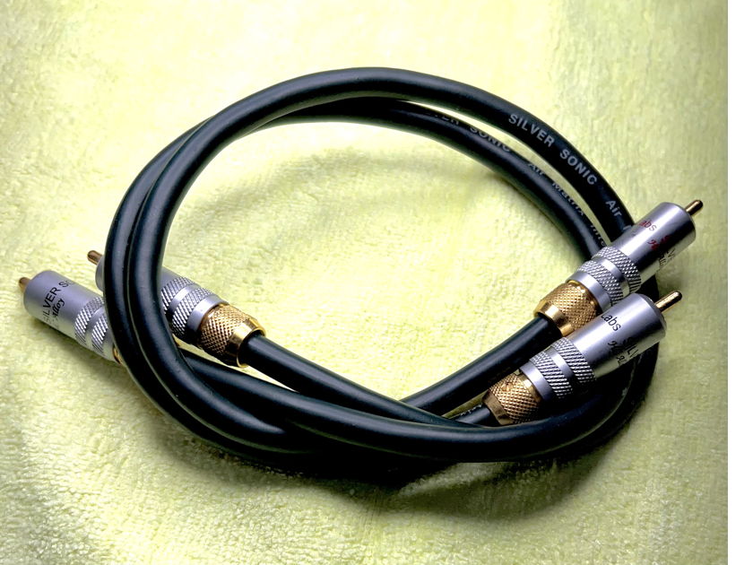 DH Labs Silver Sonic Air Matrix RCA .5m pair: For Sale | Audiogon