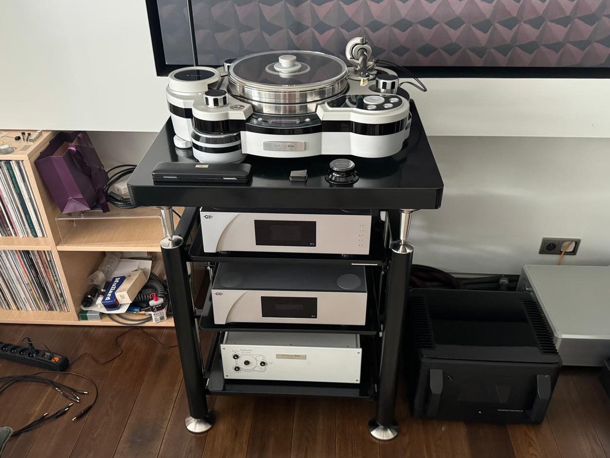 Artesania Audio Air Force One rack For Sale | Audiogon
