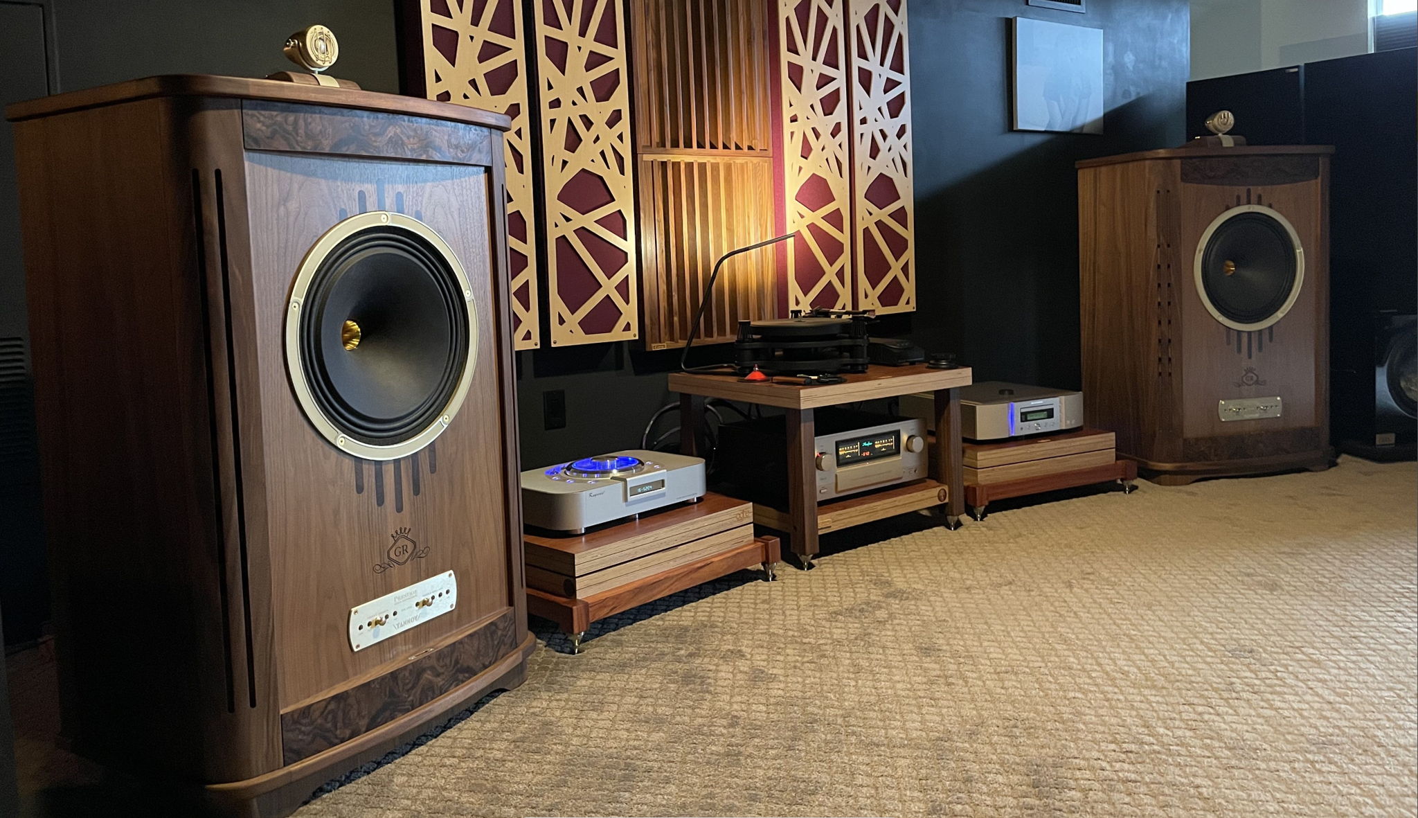 A slice of Heaven! | Virtual Listening Room