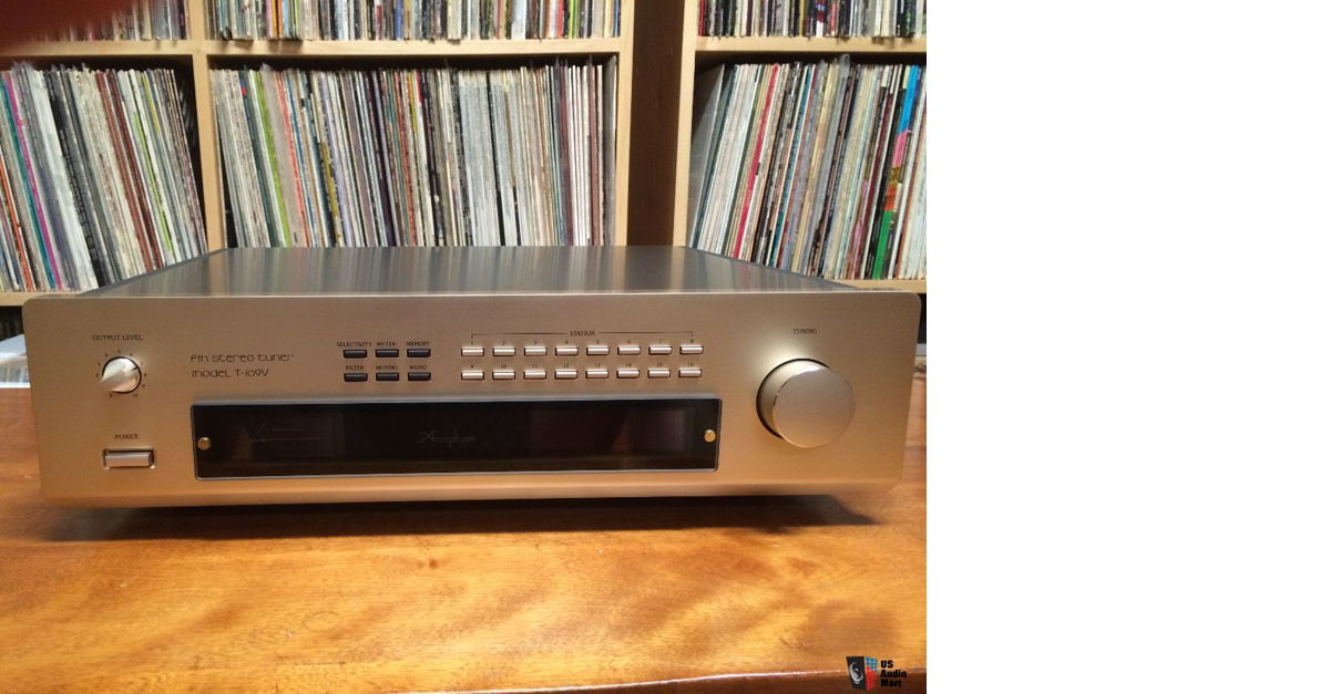 Accuphase T-109v For Sale | Audiogon