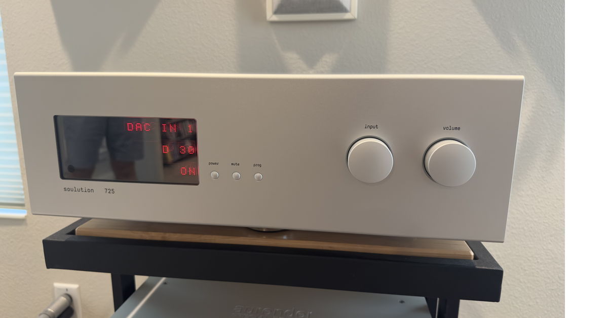 Soulution 725 Preamplifier (MINT!) For Sale | Audiogon