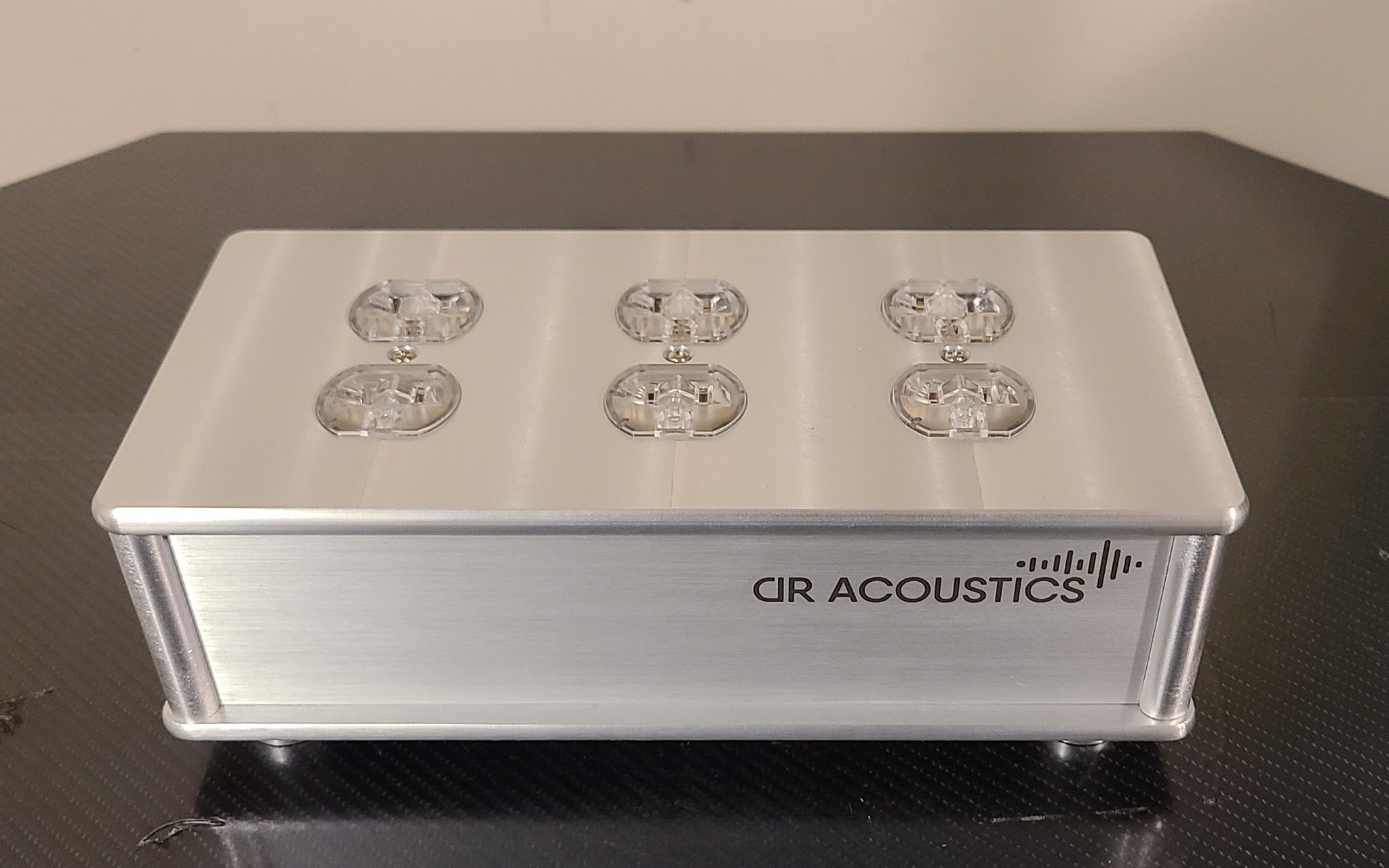 DR Acoustics Power Distribution Box. 6 Out... For Sale | Audiogon