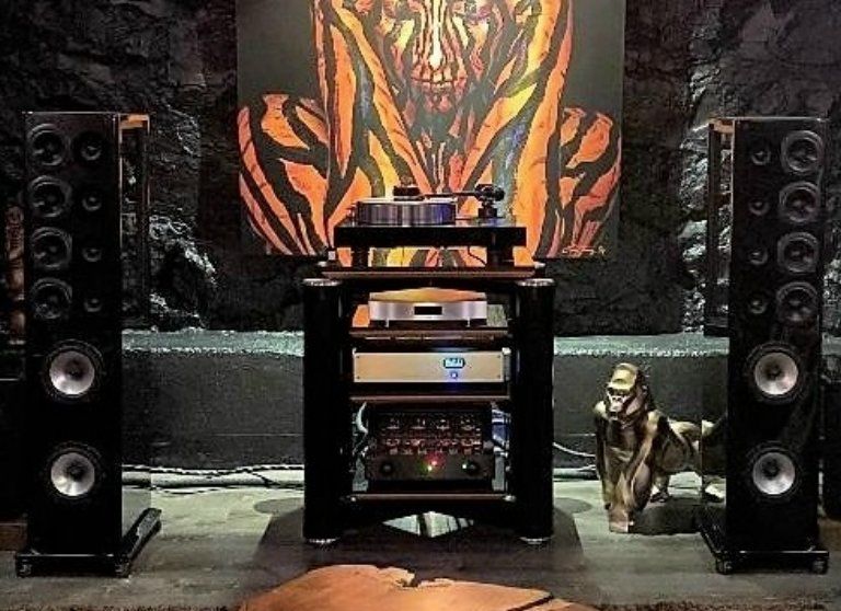 Adona Black Widow 4-shelf Reference Grade ... For Sale | Audiogon