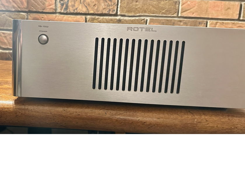 Rotel RB-1552 Silver 130 watts/ch Power am... For Sale | Audiogon