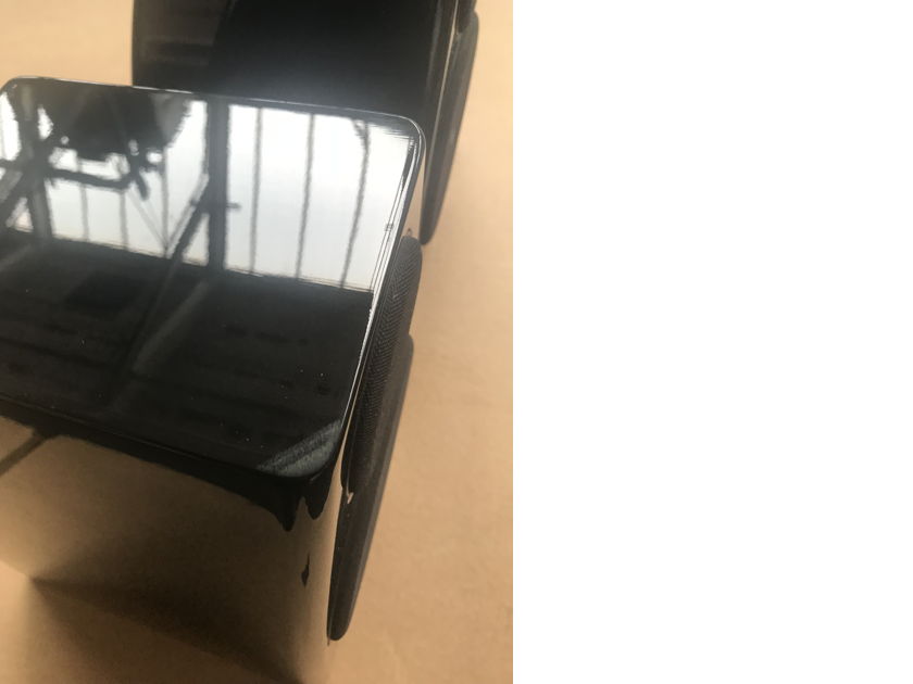 Meridian DSP3200 Digital Active Speakers & AC200 Stereo Controller ...