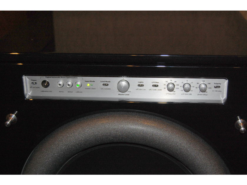 JL Audio F113 V2 sub in black gloss | Subwoofers | Audiogon