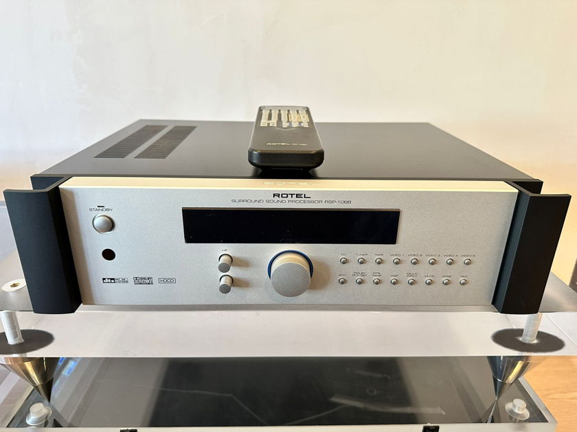 Rotel RSP 1068 Surround Sound Processor pr... For Sale | Audiogon