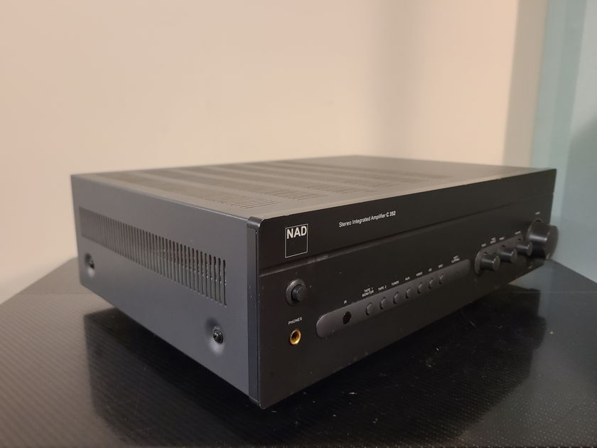 NAD C352 Integrated Amplifier. For Sale | Audiogon