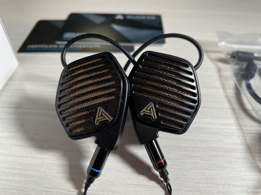 Audeze LCD-i4 Open-Back In-Ear Headphones! For Sale | Audiogon