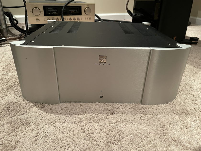 Simaudio Moon W-8 stereo amp silver - mint... For Sale | Audiogon