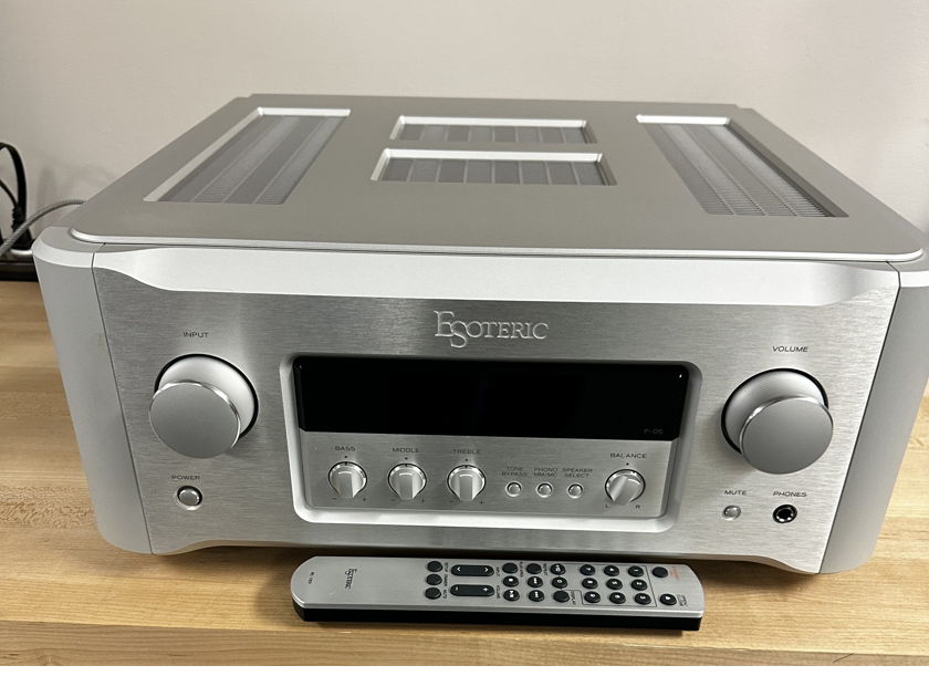 Esoteric F-05 integrated amplifier For Sale | Audiogon