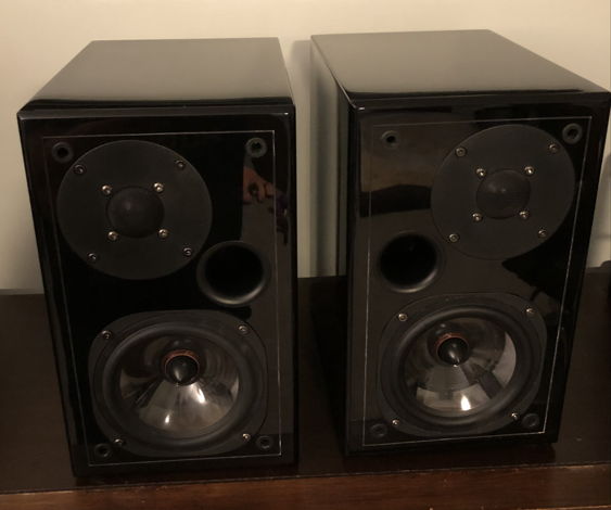 Usher Audio S-520 Bookshelf Speakers For Sale | Audiogon