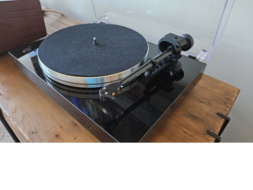 Pro-ject X8 Evolution w/Hana MH cartridge For Sale | Audiogon