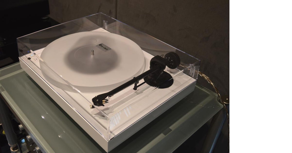 ProJect Audio Systems X1 Turntable, Gloss ... For Sale | Audiogon