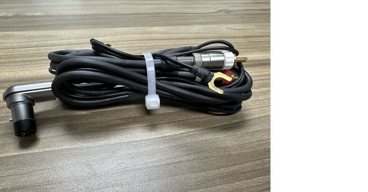 SME 3900A 90 DEGREE DIN to RCA tonearm CABLE For Sale | Audiogon