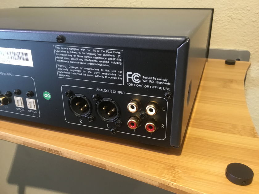 Arcam FMJ-D33 DAC | DA Converters | Audiogon