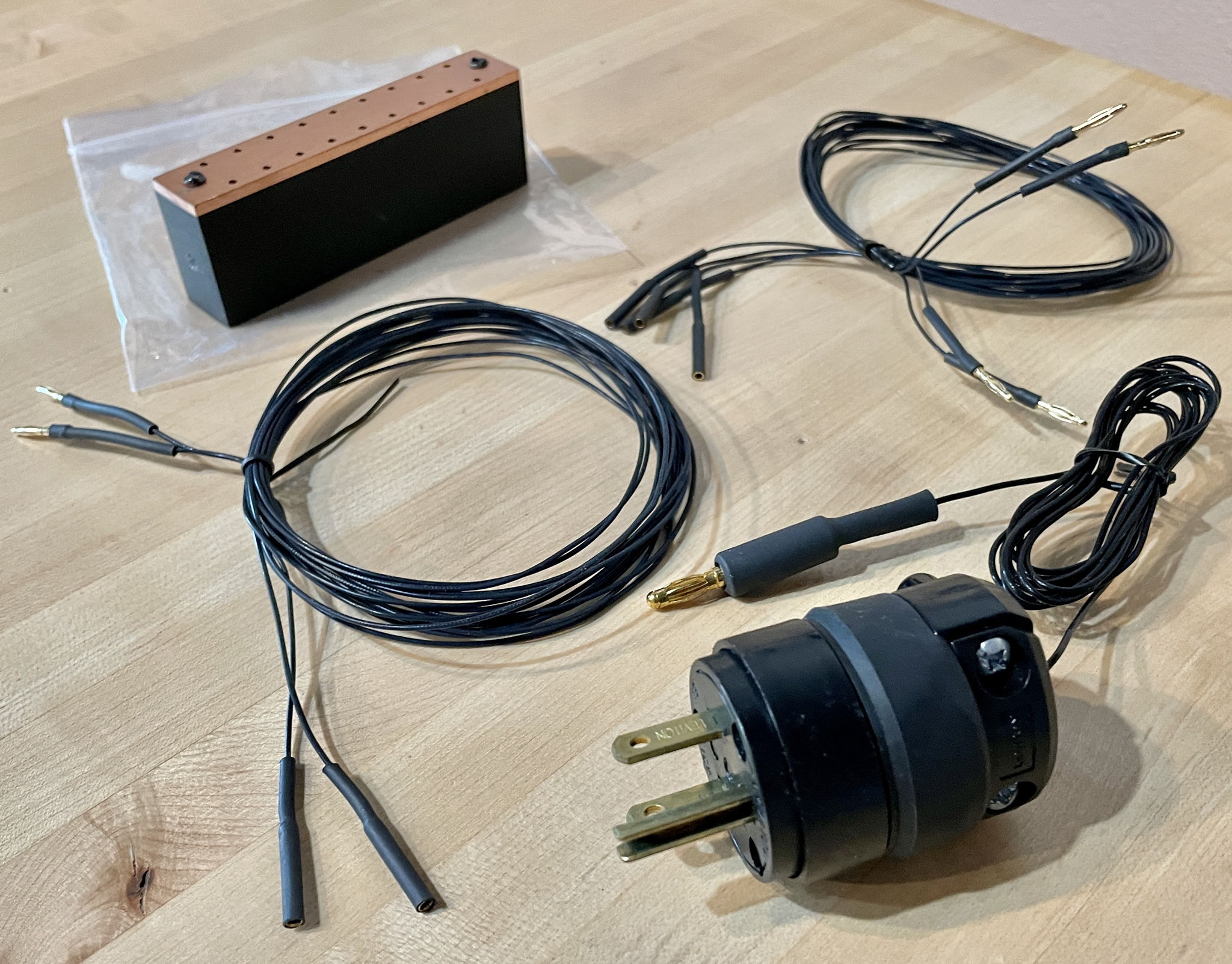 Synergistic Research Grounding Block Set For Sale | Audiogon