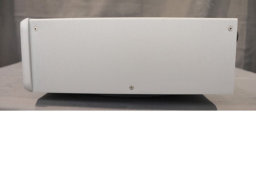 Ayre Acoustics AX-7e - w/ remote - very ni... For Sale | Audiogon