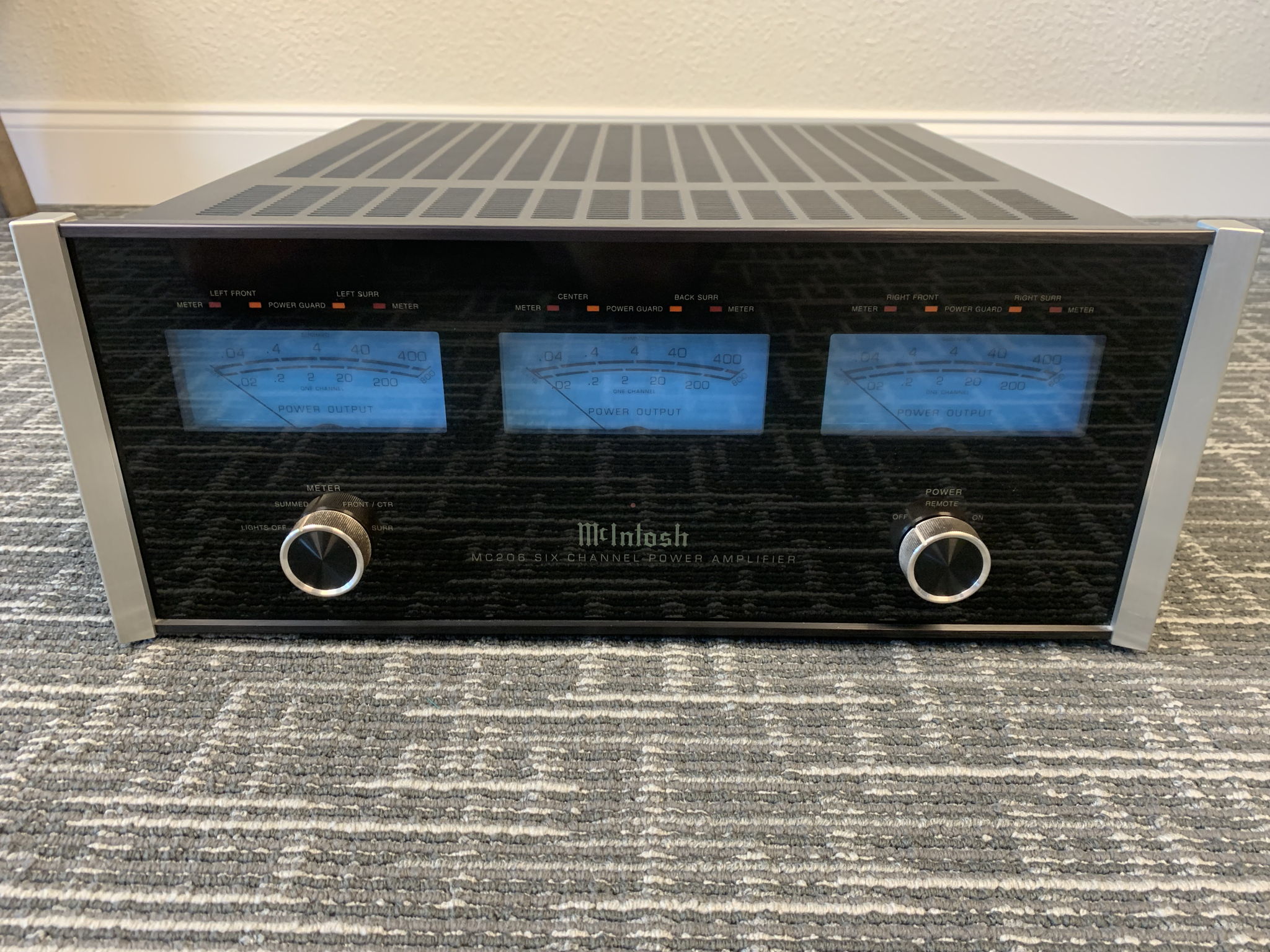 McIntosh MC-206 / 6-CH Amplifier For Sale | Audiogon