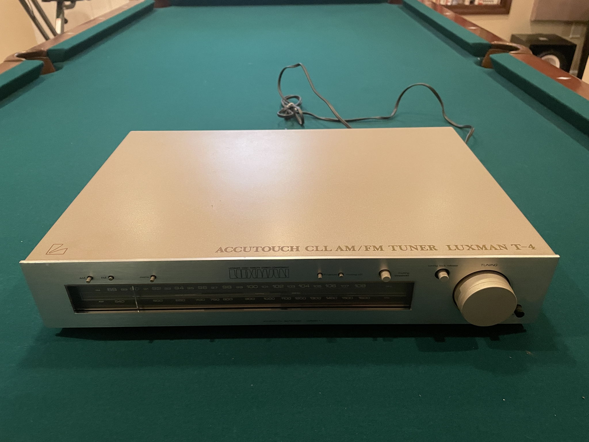 Luxman T-4 Tuner For Sale | Audiogon