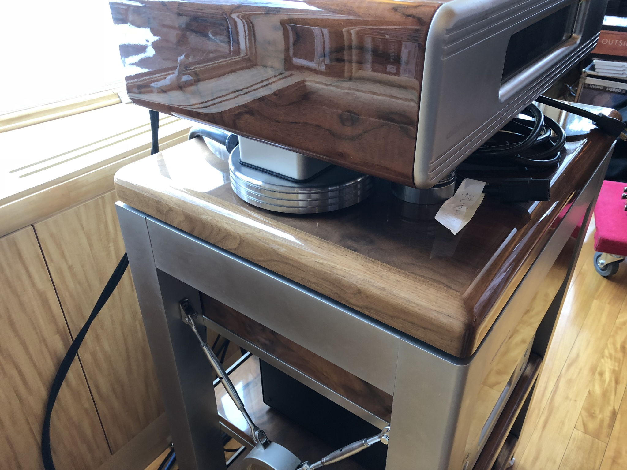 CONTINUUM AUDIO LABS CALIBURN TURNTABLE WI... For Sale | Audiogon