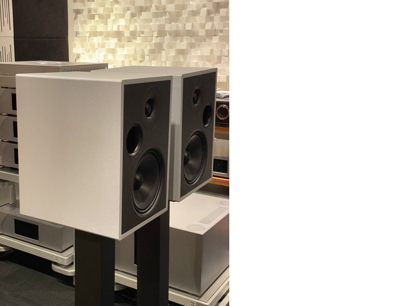 Stenheim Alumine 2SE + Premium stands For Sale | Audiogon