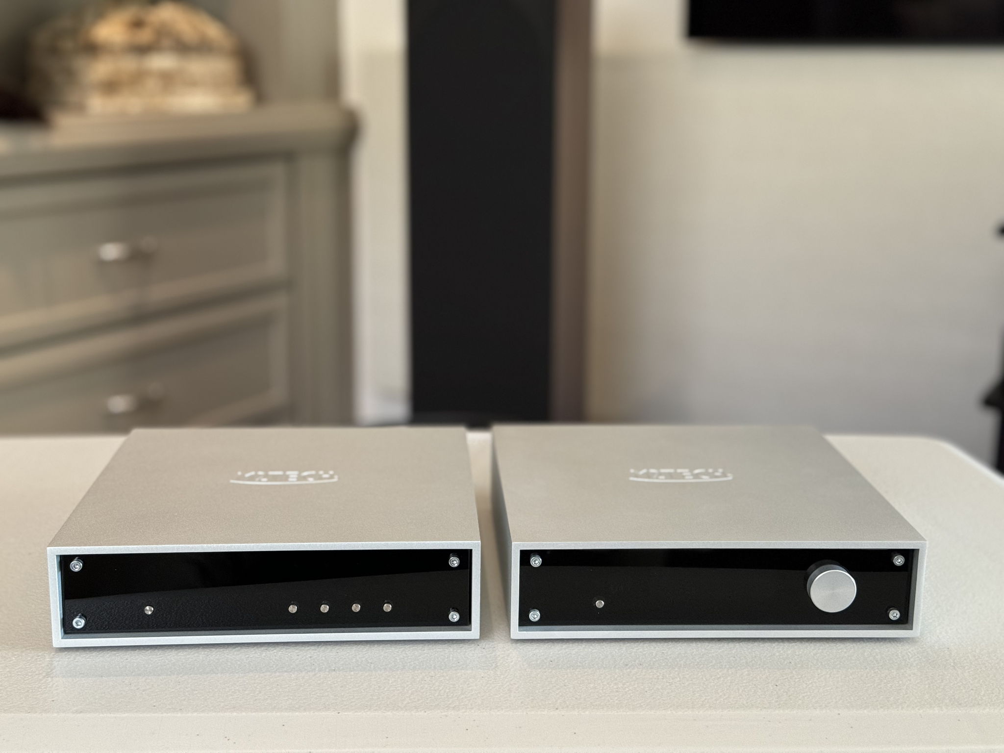 M2Tech Young DSD DAC & Van Der Graaf Power... For Sale | Audiogon