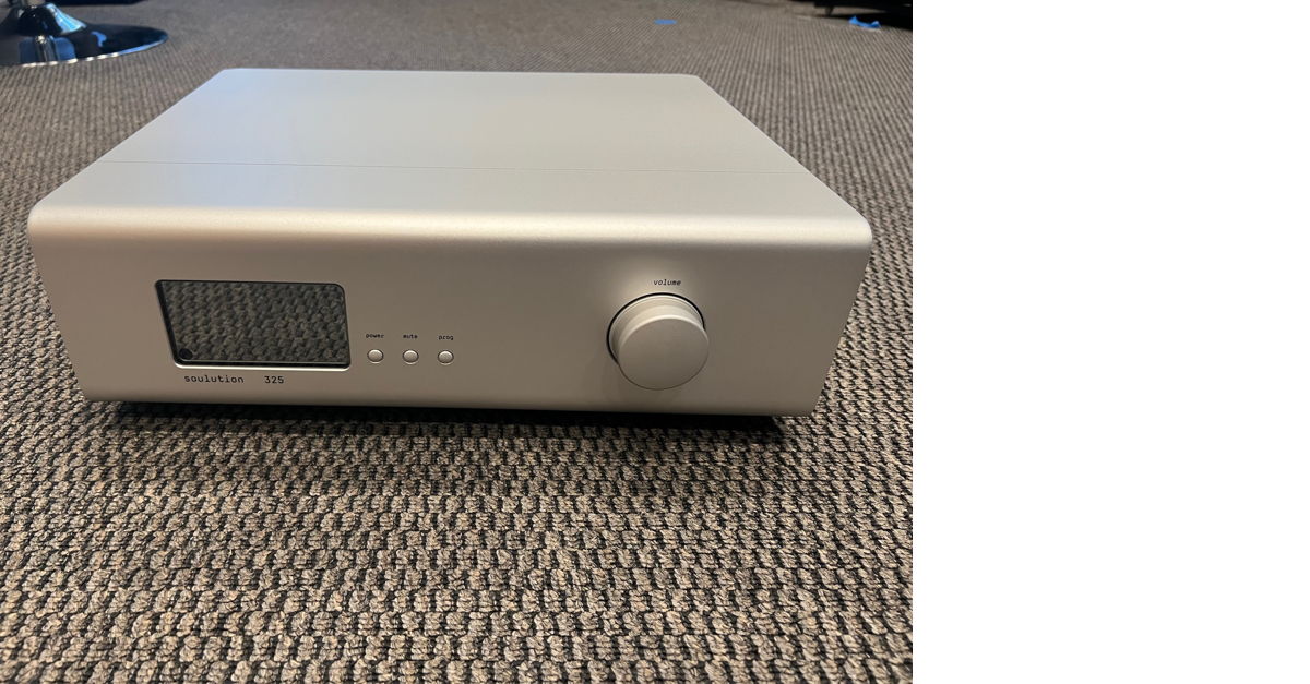 Soulution 325 Preamplifier -- Excellent Co... For Sale | Audiogon