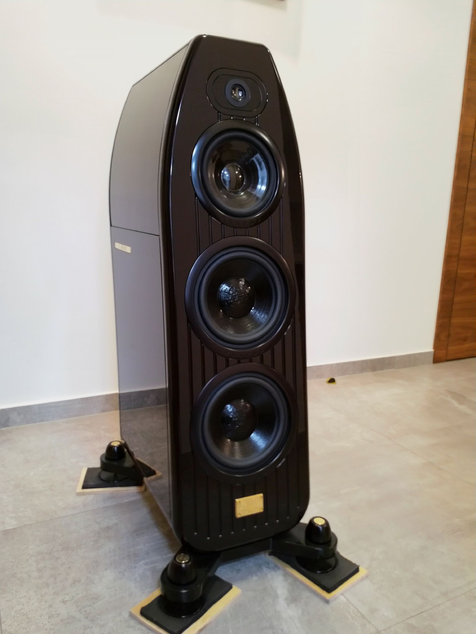 Kharma Exquisite Midi 2.1 For Sale | Audiogon