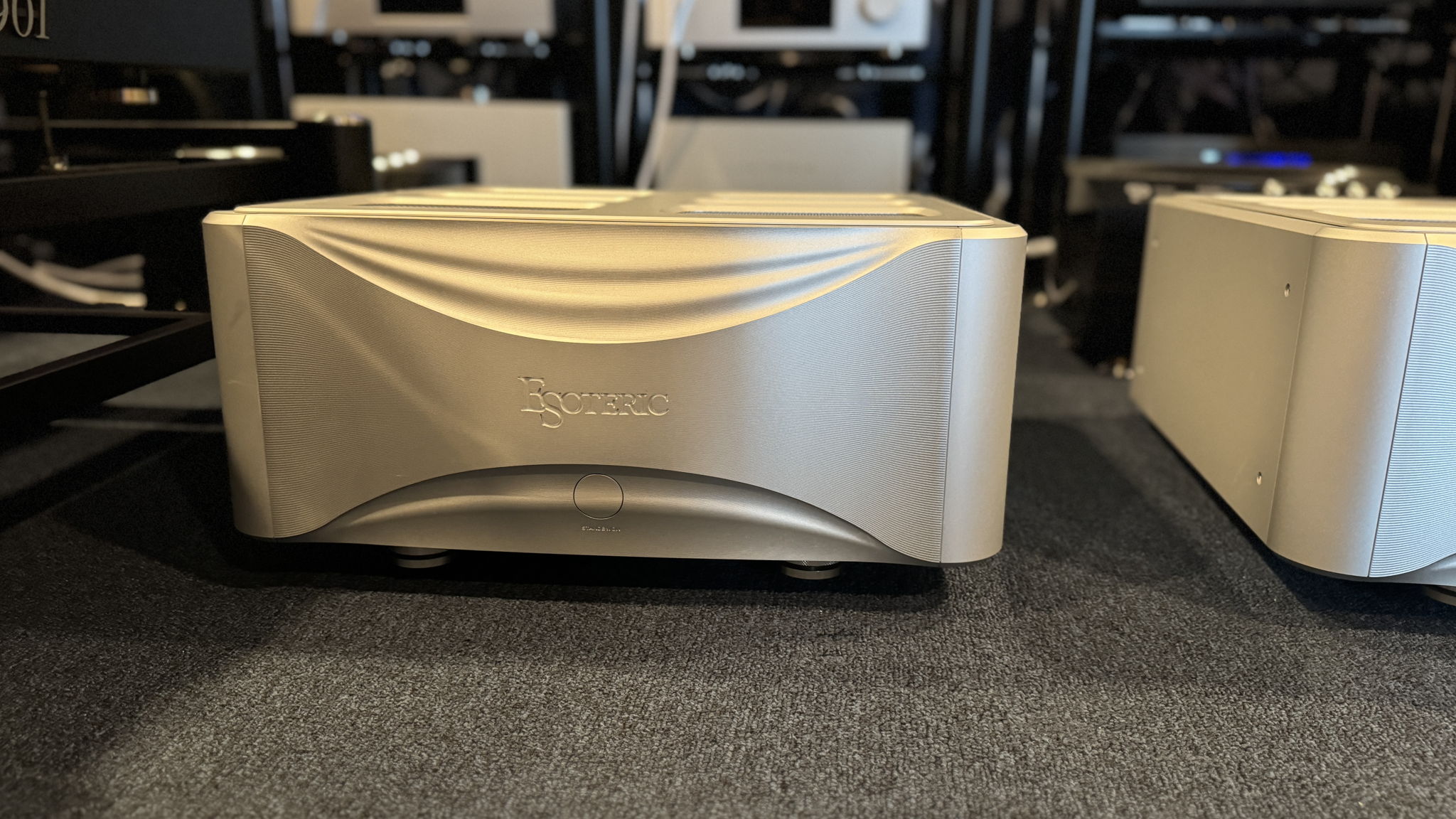 Esoteric Grandioso M1X Flagship Monoblocks... For Sale | Audiogon