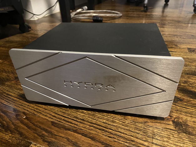 Shunyata Research Hydra 8 Power Conditioner For Sale | Audiogon
