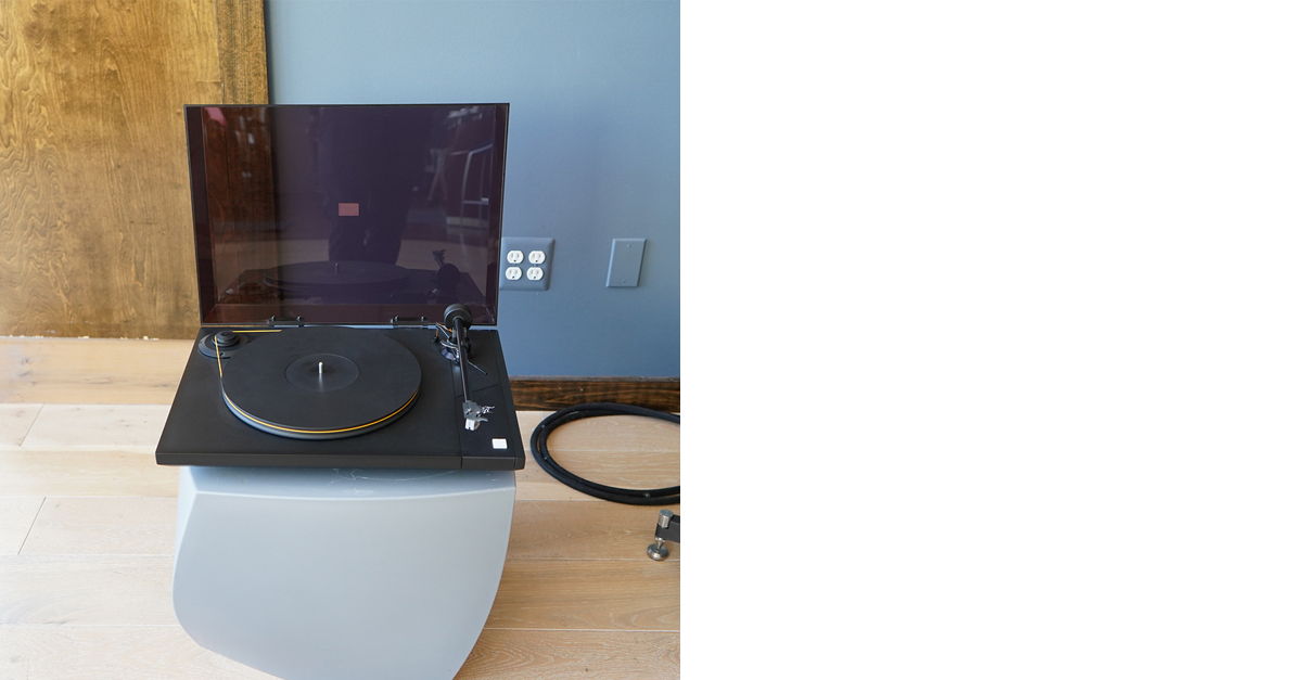 Mofi StudioDeck Turntable with StudioTrack... For Sale | Audiogon