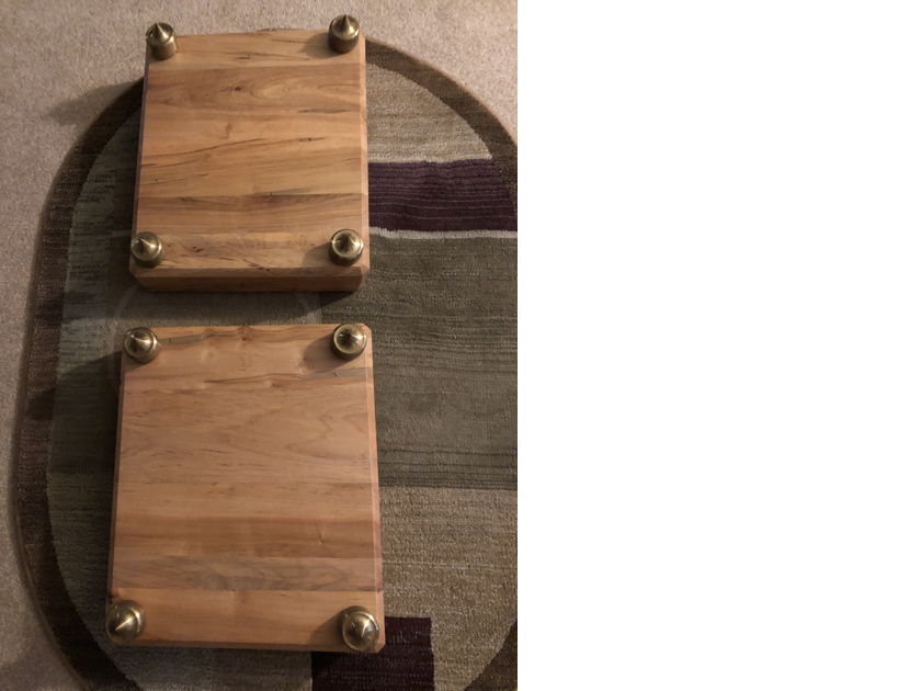 Mapleshade Beveled component/Speaker Stand For Sale | Audiogon