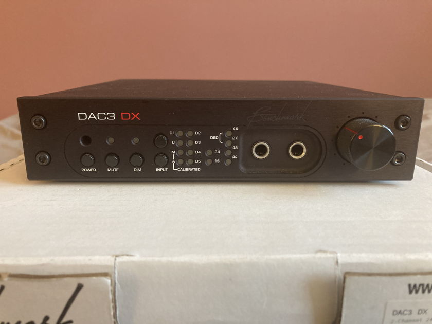 Benchmark DAC3 DX with Remote Like New! | DA Converters | Audiogon