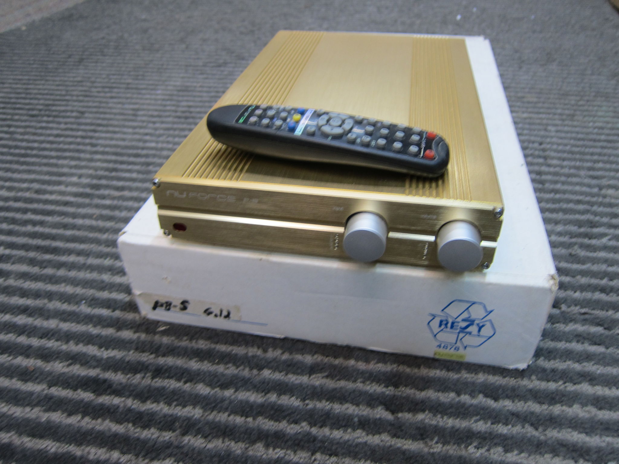 Nuforce P-8S Top Line Stereo Preamp,Remote... For Sale | Audiogon