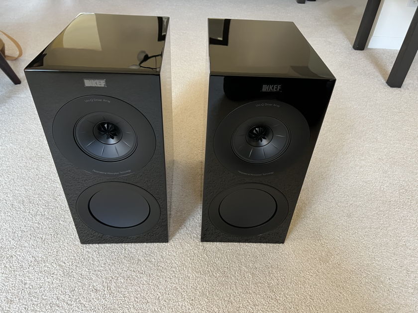 KEF R3 META Speakers - Gloss Black With Ma... For Sale | Audiogon