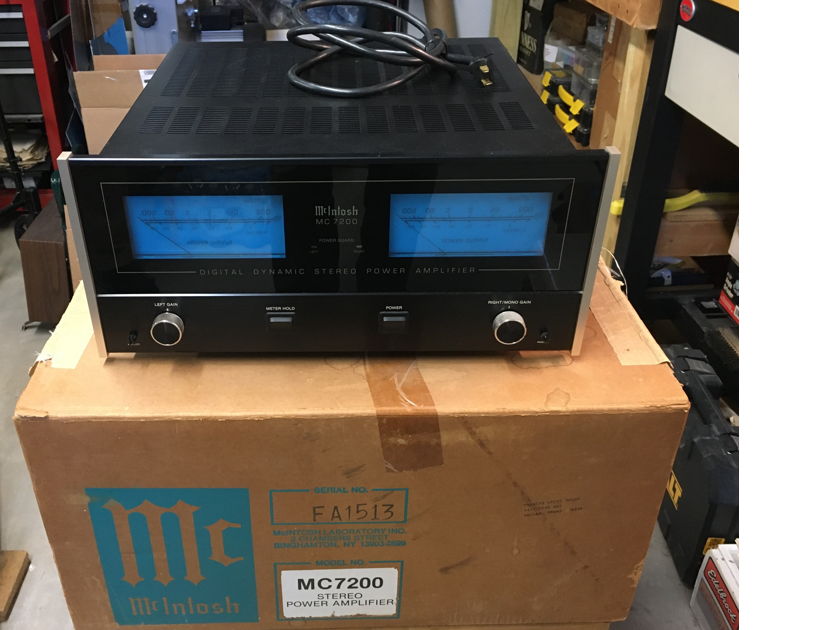 McIntosh Labs MC 7200 – a Pair of power amps For Sale | Audiogon