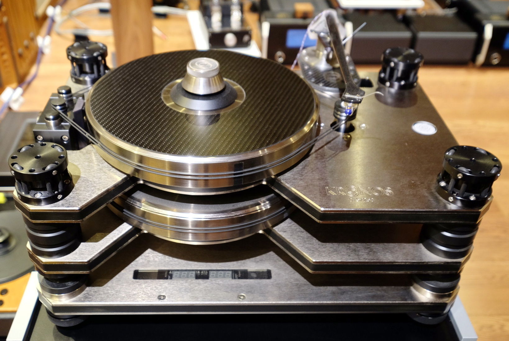 Kronos Pro Limited turntable + Black Beaut... For Sale | Audiogon