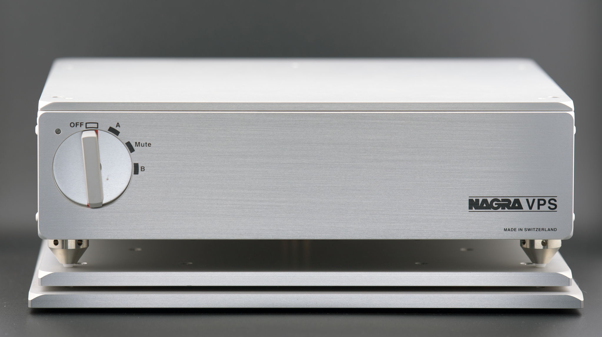 Rare Nagra VPS with Nagra VFS and spikes For Sale | Audiogon