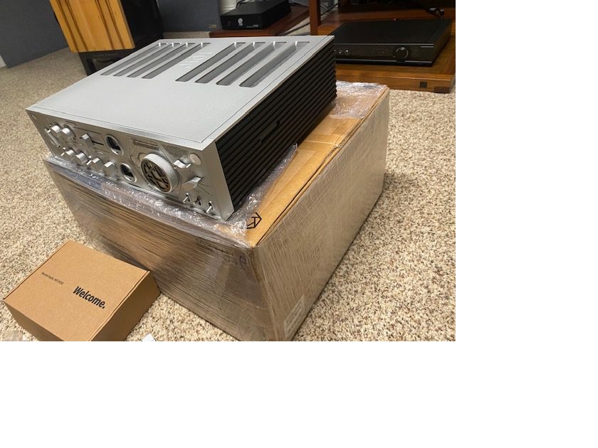 HiFi Rose RA180 -- Very nice with light use!! For Sale | Audiogon